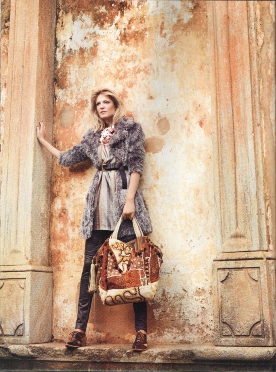 Lulalulera´s World: Barbara Berger en Vogue Brasil Dic. 2010