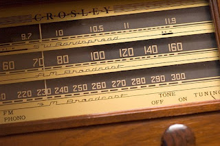 A HISTÓRIA DO RÁDIO JOSEENSE: TABELA DE FREQUÊNCIAS DE RÁDIO