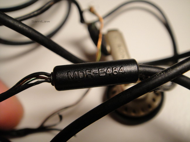 SamLaw: Sony MDR-E484