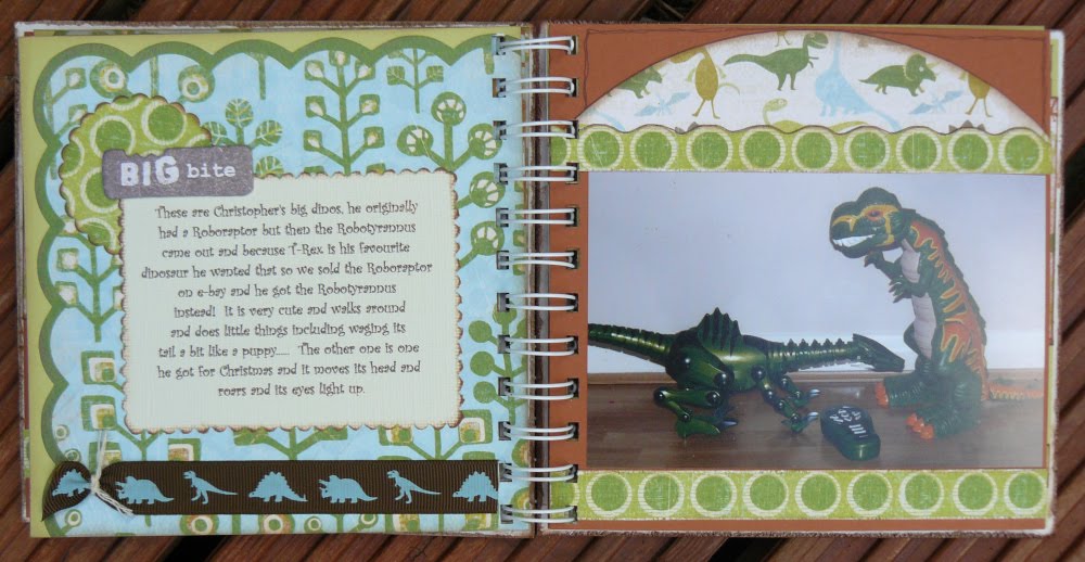 life, love and scrap: Dinosaur mini book