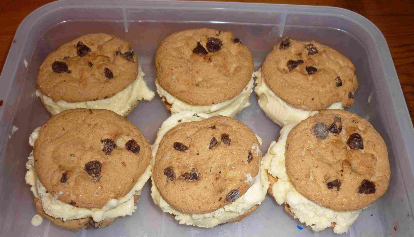 Simpleliving: My Mini Giant Ice-Cream Sandwiches