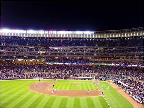 Lipgloss and Baseball: A Minnesota Twins Blog: Photos: First night game ...