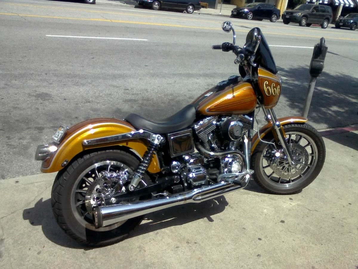 DicE Magazine: FXD Superglide