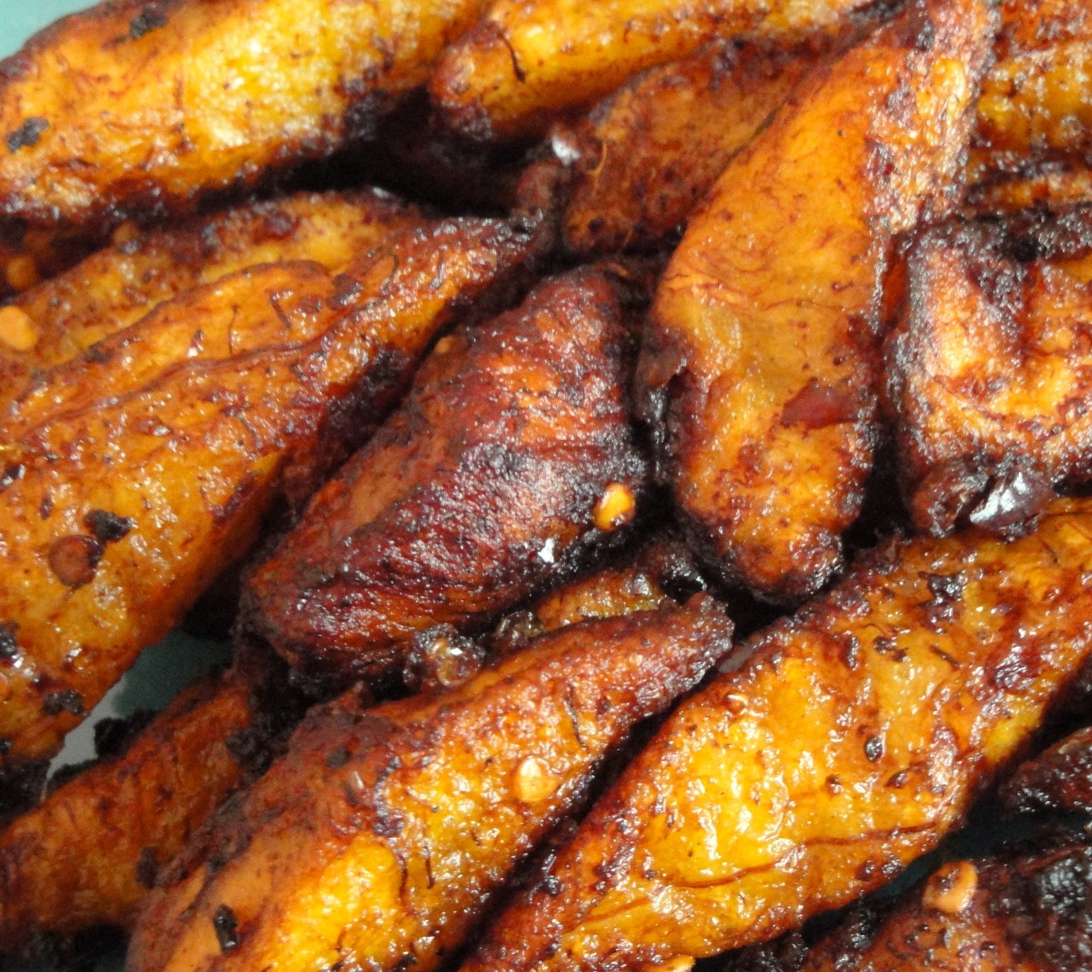 cumin and cardamom: Kelewele ( Fried Pantain - Ghanaian Style )