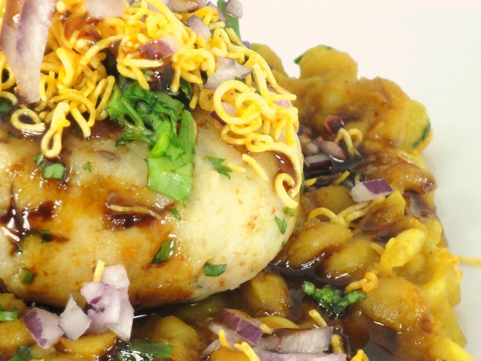 cumin and cardamom: Ragada Patties