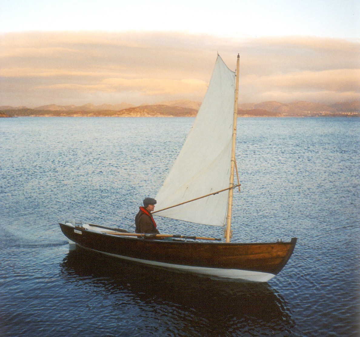Sailing the Fjords: Passing boats