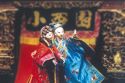 Chinese Culture: The Artistic Characteristics of Chinese Puppetry