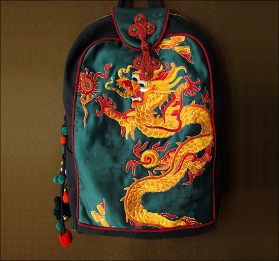 Chinese Culture: Chinese Embroidered Shoulder Bag