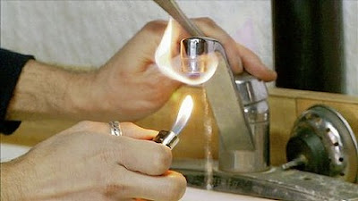 Getafilm: Un-fracking-believable: Gasland