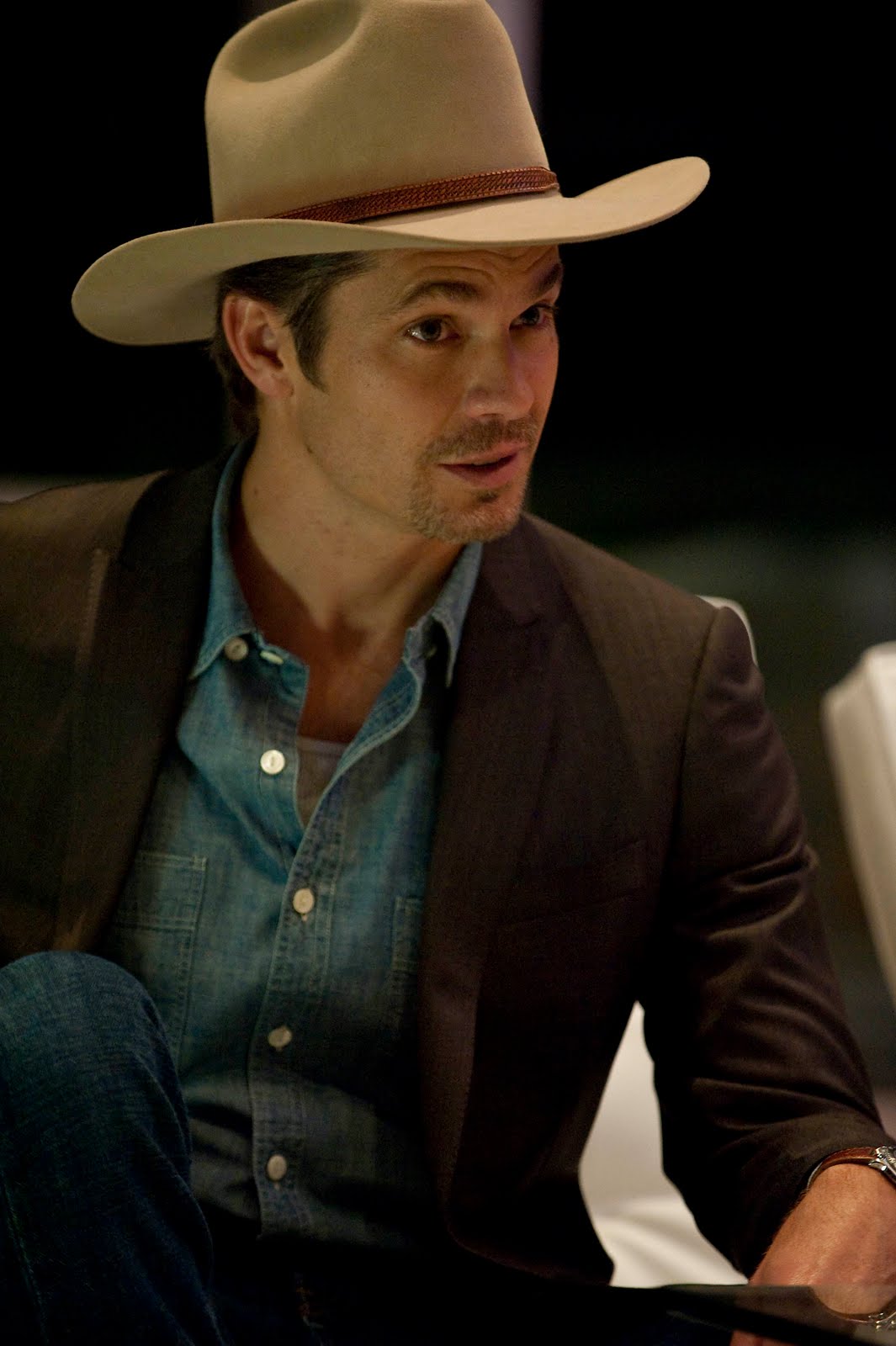 aboutnicigiri: Raylan Givens