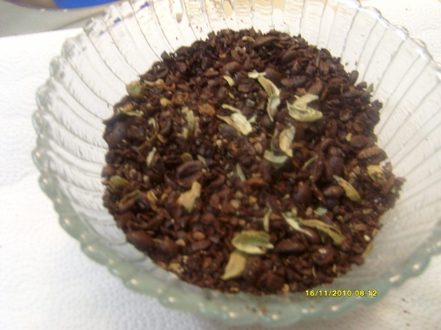 Indulging Life: ARABIC WELCOME COFFEE- QAHWA SADA