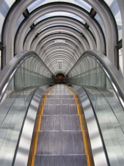 Amaging World: World's Highest " Open Air " Escalator
