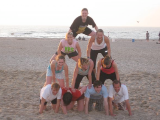 SPORT IST MEIN HOBBY: turnen am Strand: genau mein Ding