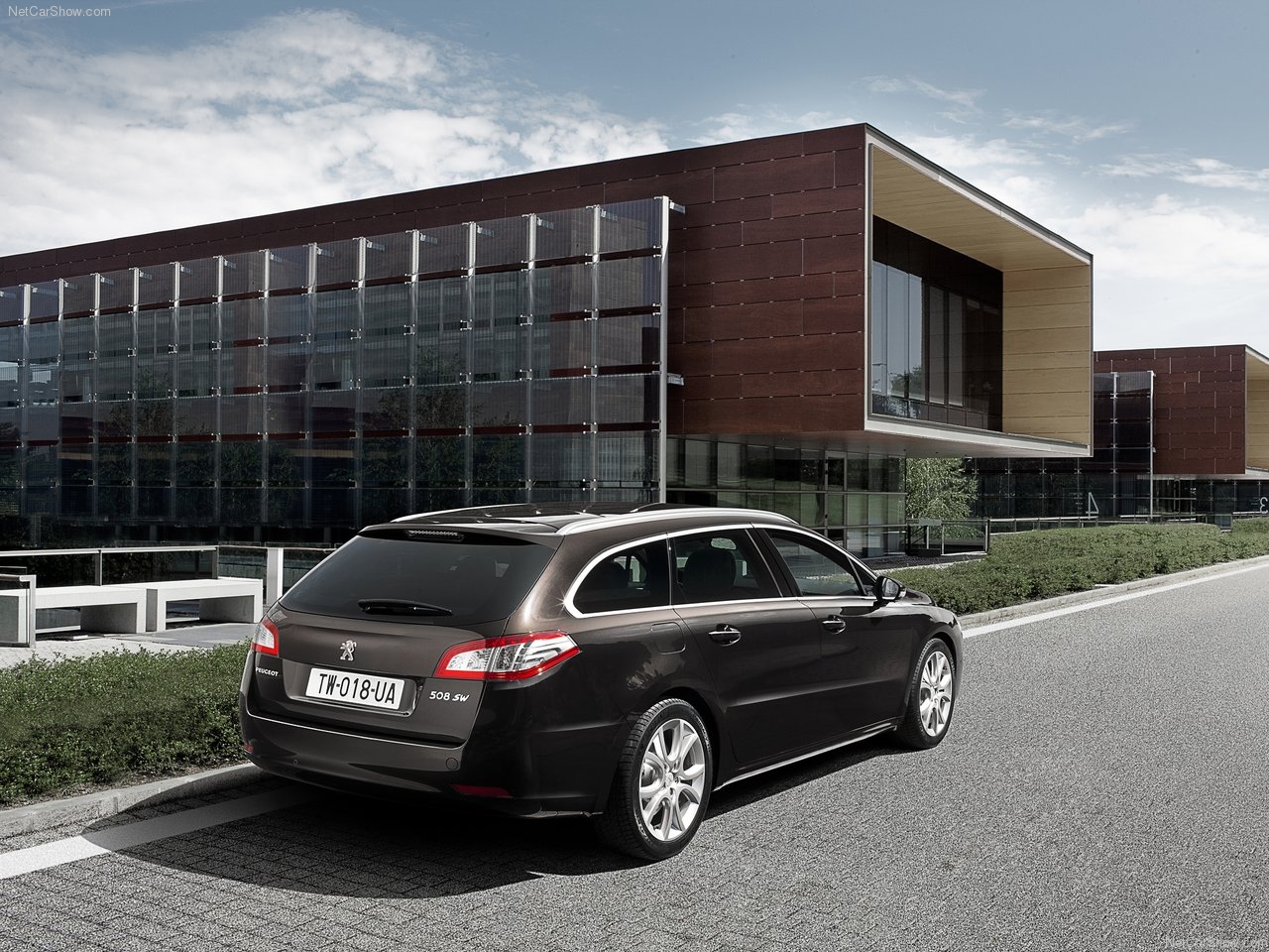 Sports Car Prices: Peugeot 508 2011 New Saloon
