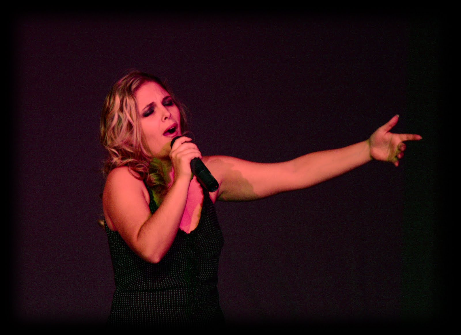 María Rubí: María Rubí en el Teatro Quijano de Ciudad Real, el día 18 ...