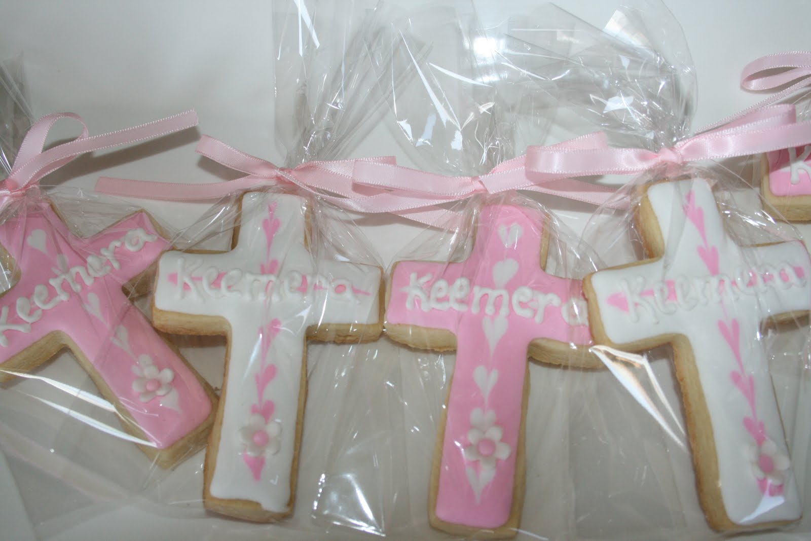 Irresistible Desserts: Baptism. Christening, Confirmation Sweets