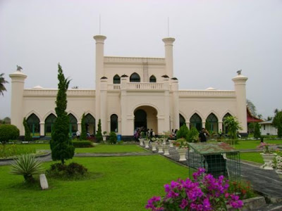 raja: ISTANA SIAK