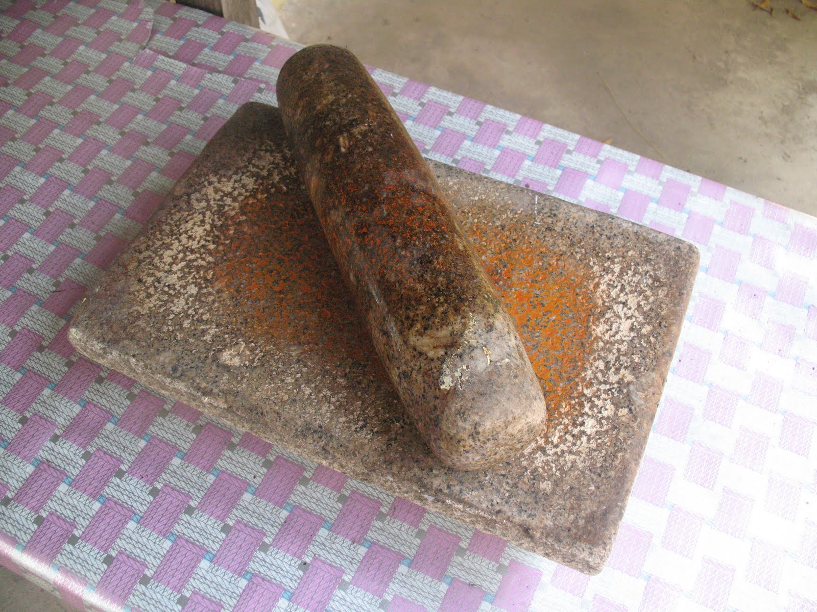 Batu Giling Peninggalan MGR... | Blues Riders