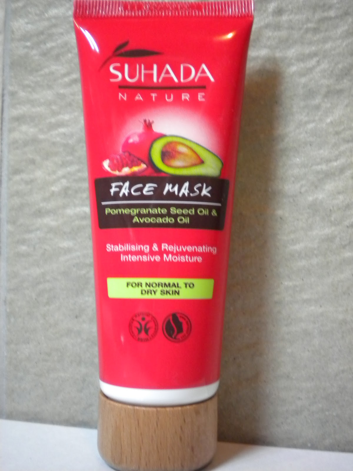 elisa vs make-up: Suhada: Face mask & Night Cream