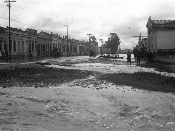 Italianadas em Sampa: Fotos antigas de São Paulo: enchentes e alagamentos