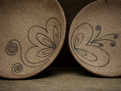 PAR . cerâmica . design: pratos decorativos . argila tabaco