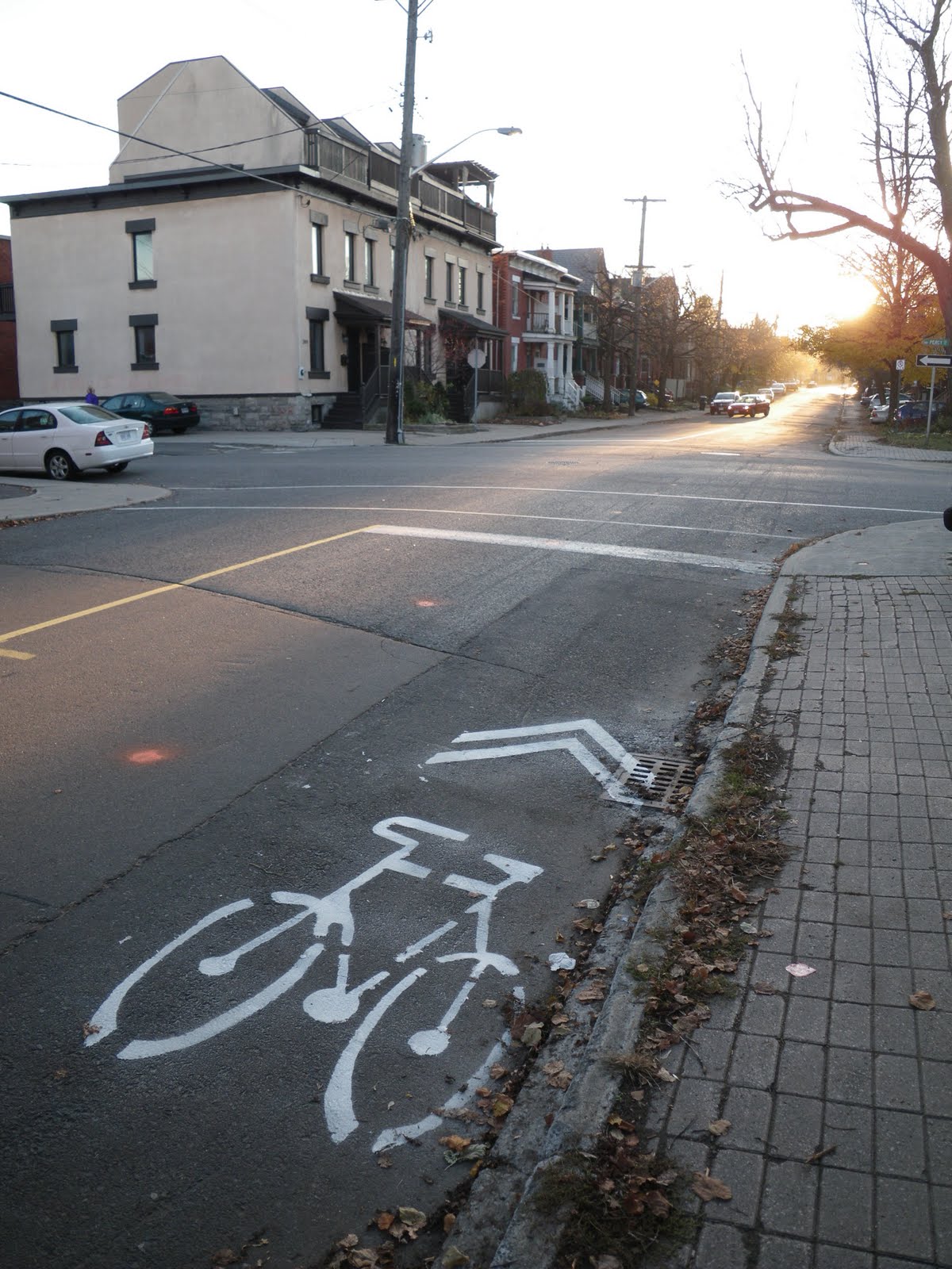 Images of Centretown: Lyon Bike Lane: Sharrows on Arlington