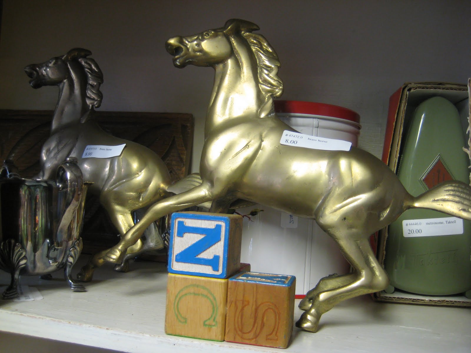 C. Dianne Zweig - Kitsch 'n Stuff: Junk Decorating: Making The Leap To ...