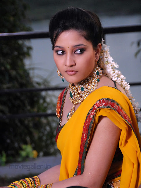 Ritu Barmecha Photo Gallery, Ritu Barmecha Pics, Stills, Images ~ Cinindya