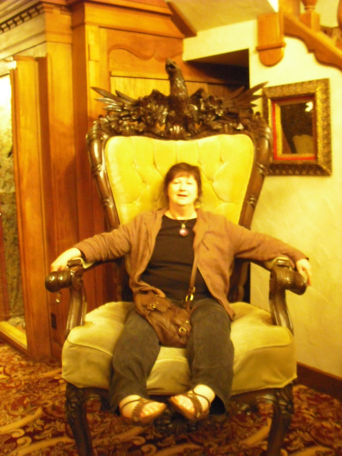 Gail's Tales...and Jewelry Design: Edith Ann Chair