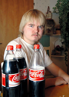 Kultapossukerho: Kola-Olli video