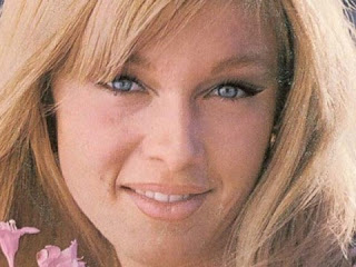 celebrity club: ¿JOSEFA FLORES GONZALEZ O MARISOL?