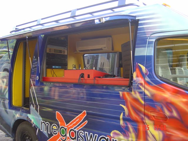 Karoseri Truck: OB VAN RADIO