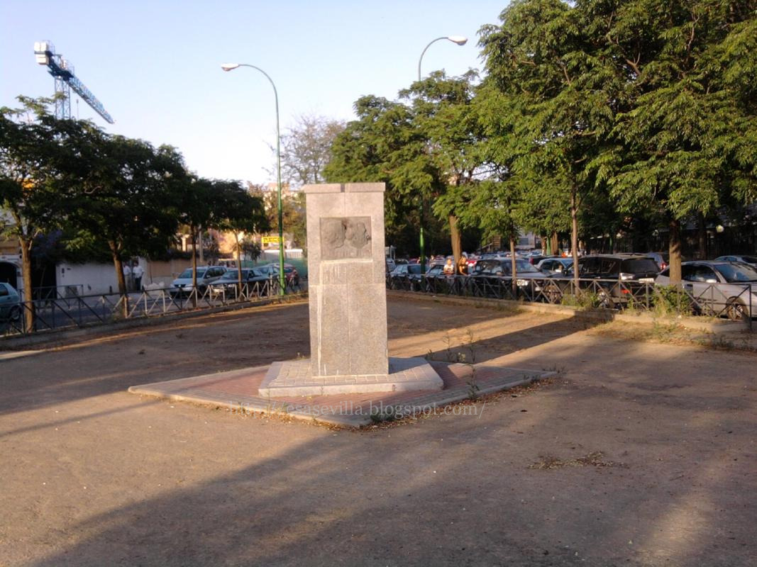 Esa Sevilla: Glorieta Los del Río