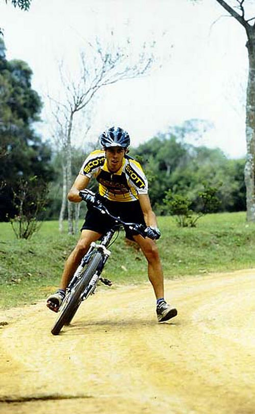 Aprenda como fazer curva em velocidade | AMBIENTE DE TESTE