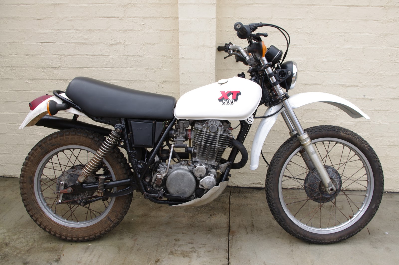 Pirates BIG adventure: 1977 xt500 restoration
