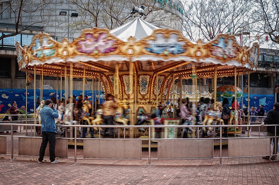 ISO 101 Photo: Carousel