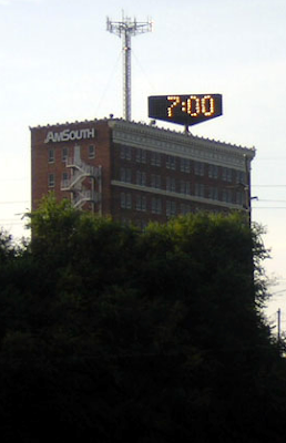 Floridan Blogger: T-Town photo of the day: AmSouth Bank Building in ...
