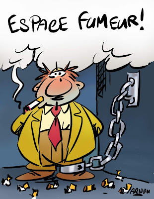 TRAIT PORTRAIT: Espace fumeur...