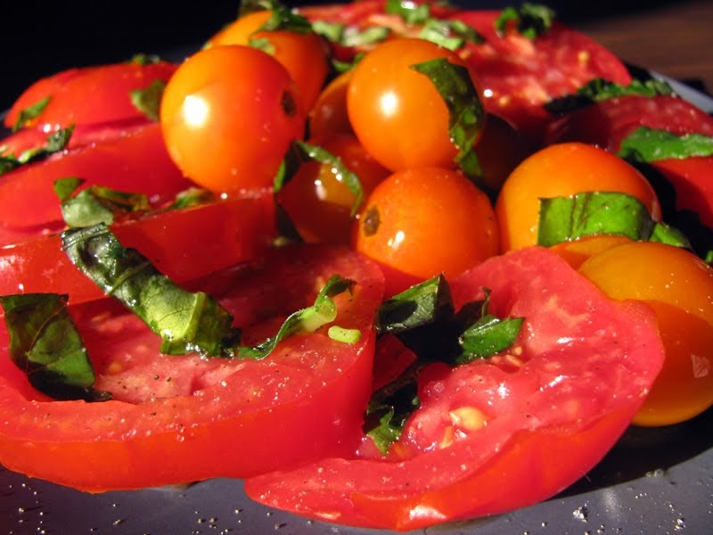 The World in My Kitchen: Tomatoes, tomatoes, tomatoes!