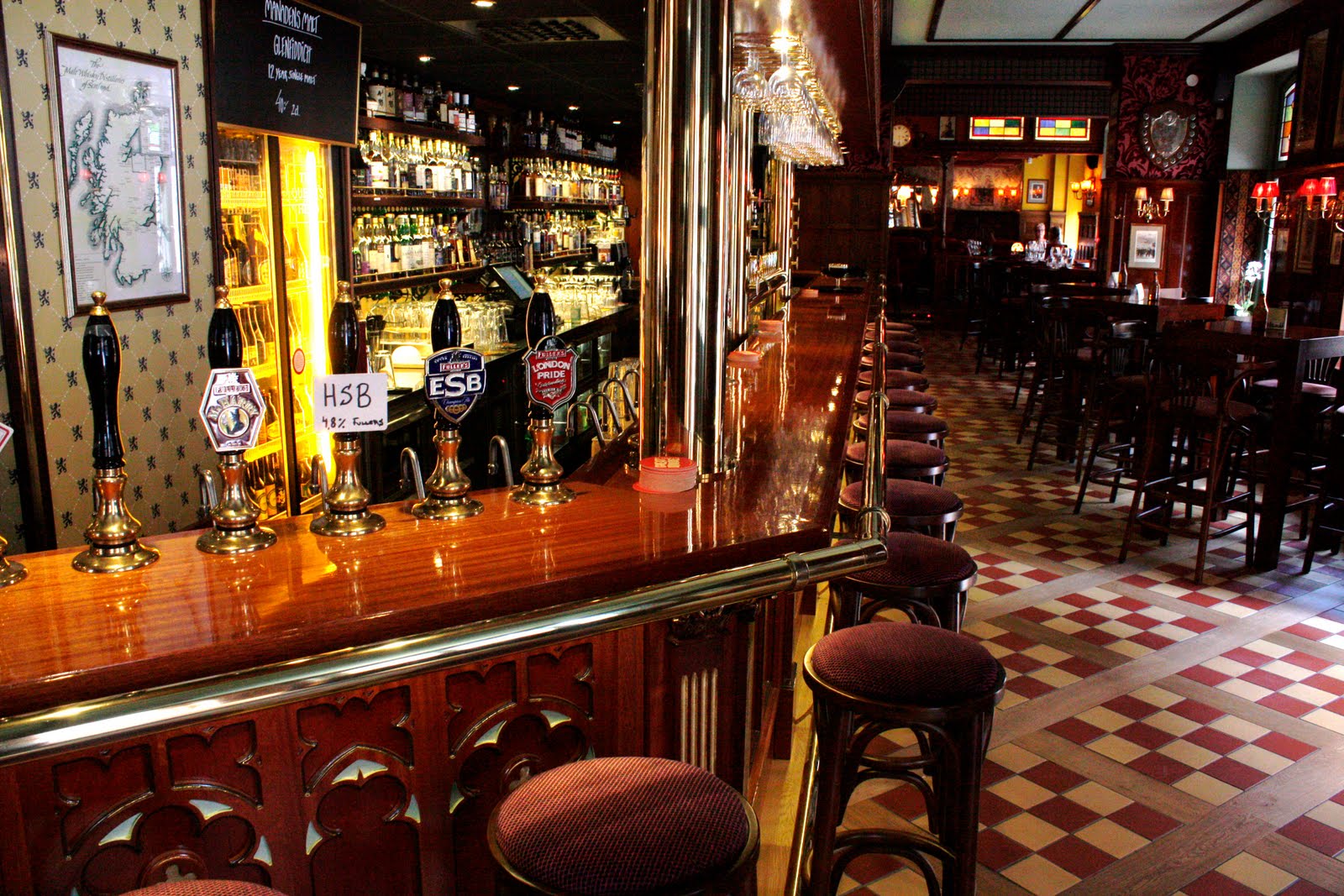 Fat & Flaska: Queen's Head - ännu en Åbropub