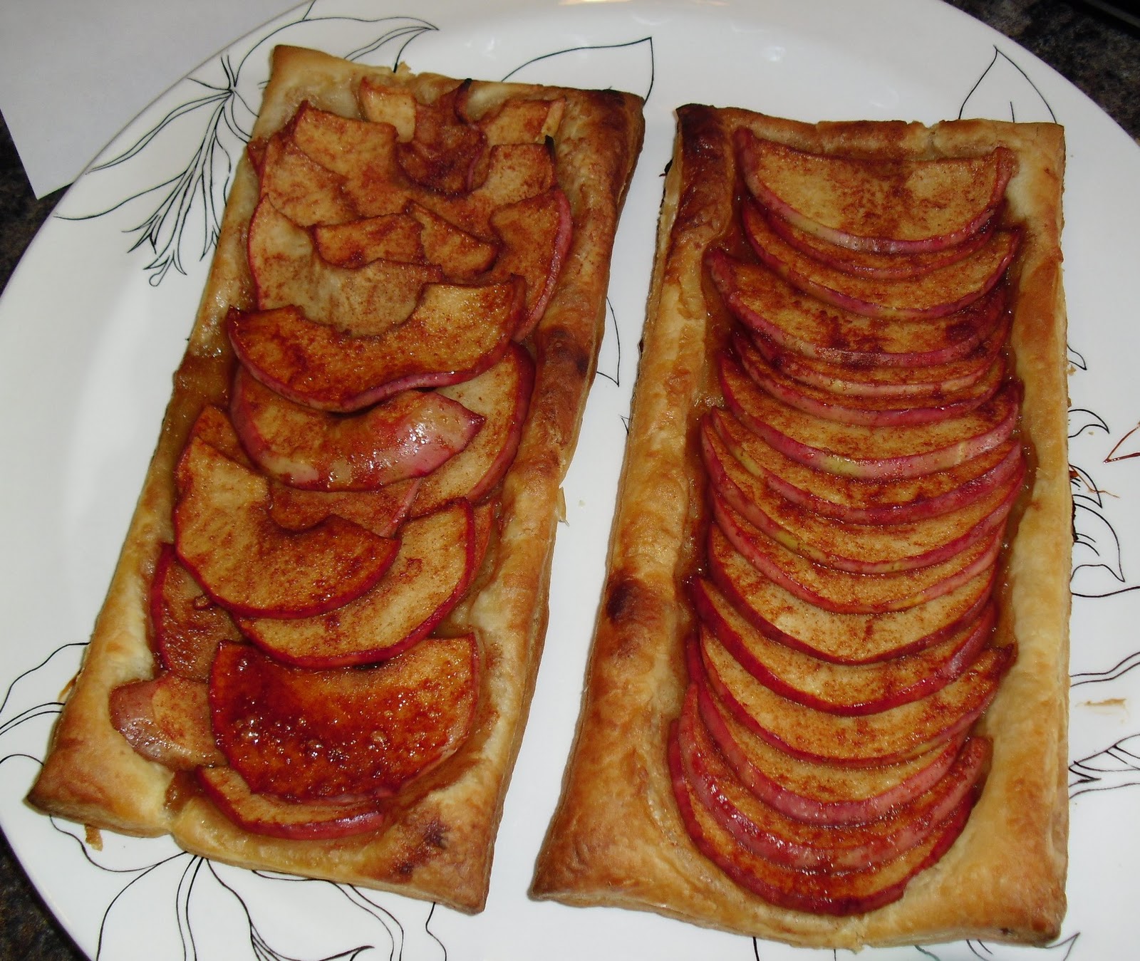 Serenity Swamp: I Made Apple Tarts!