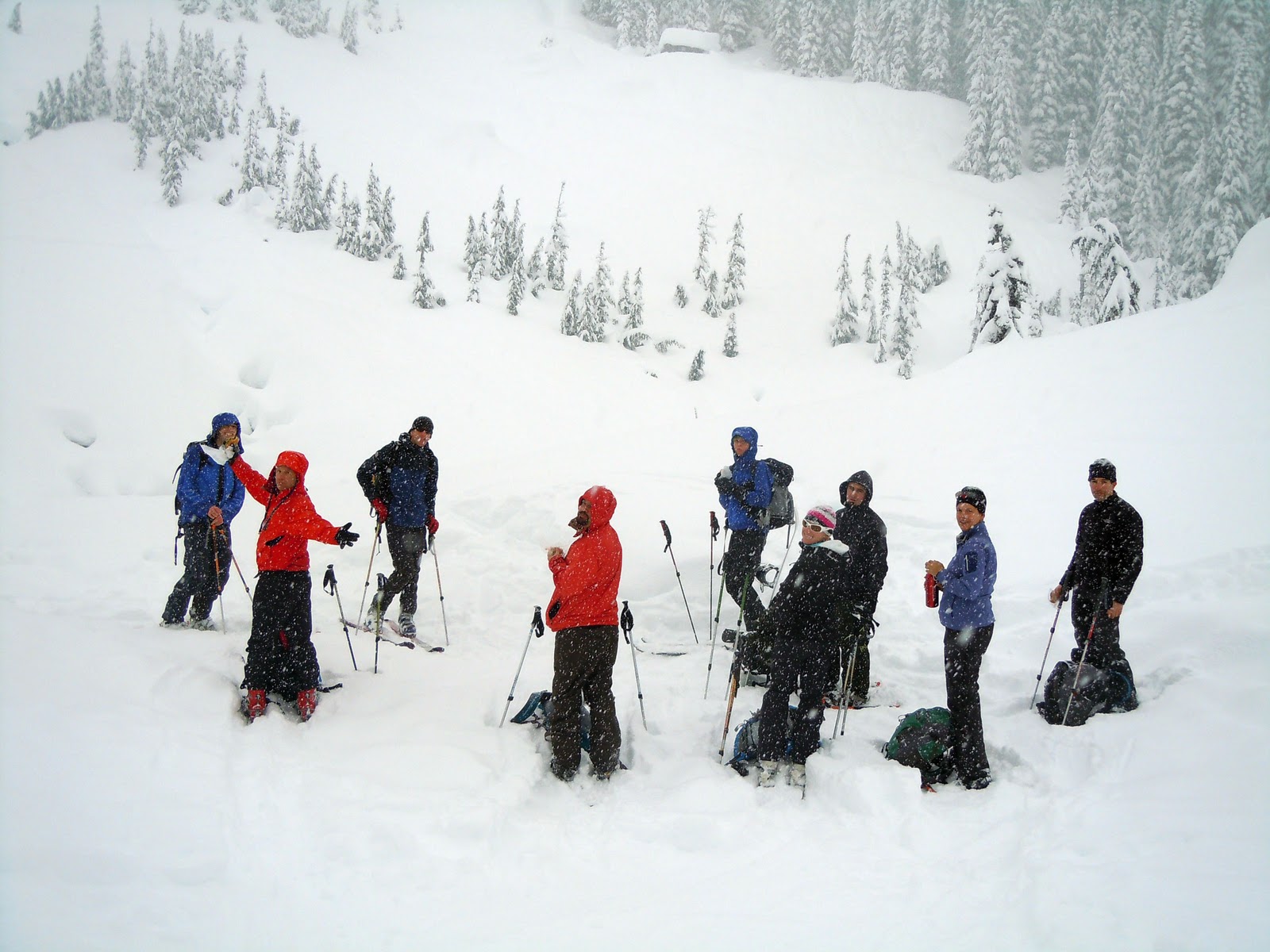 Storypath/Cuentocamino: : DIGGING SNOW PIT DURING AVALANCHE TRAINING