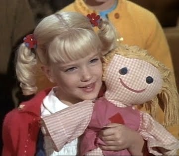 Lola...again: A Brady at last!