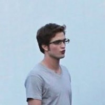 ROBSTENsessed -BilingualBlog: OLD/NEW PIC ROB PAKE KACAMATA!LOL