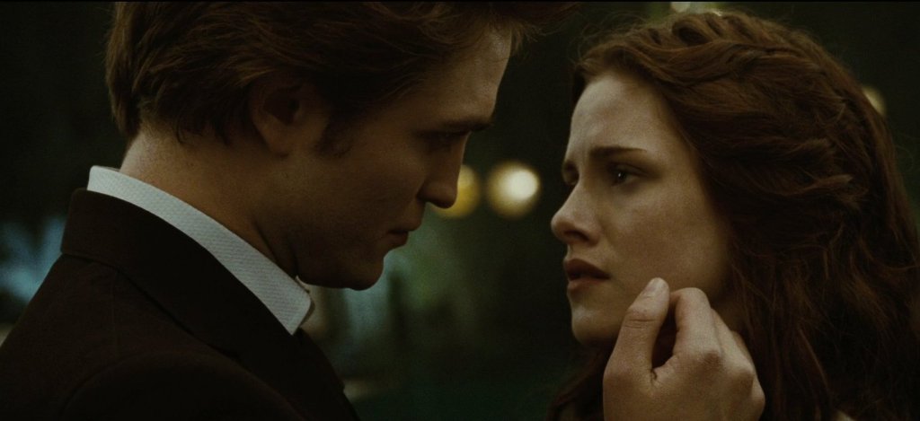 ROBSTENsessed -BilingualBlog: BELLAWARD CAPS 'TWILIGHT' - PROM SCENE