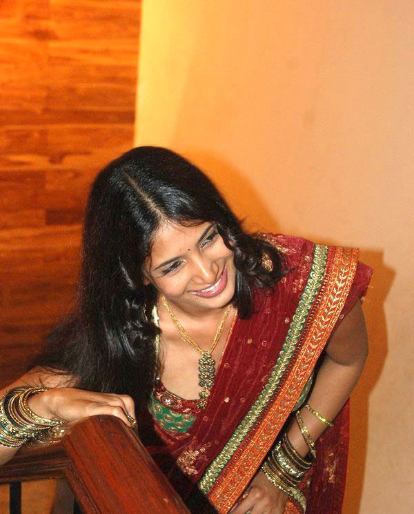 Sriji Spotted Seductive at Madhuvum Mythiliyum Audio Launch |Tamil ...