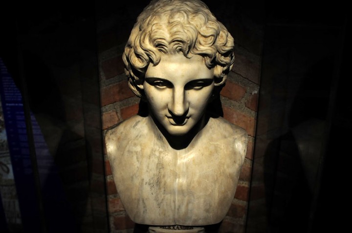 mélange: Alexandre Magno - Encontro com o Oriente