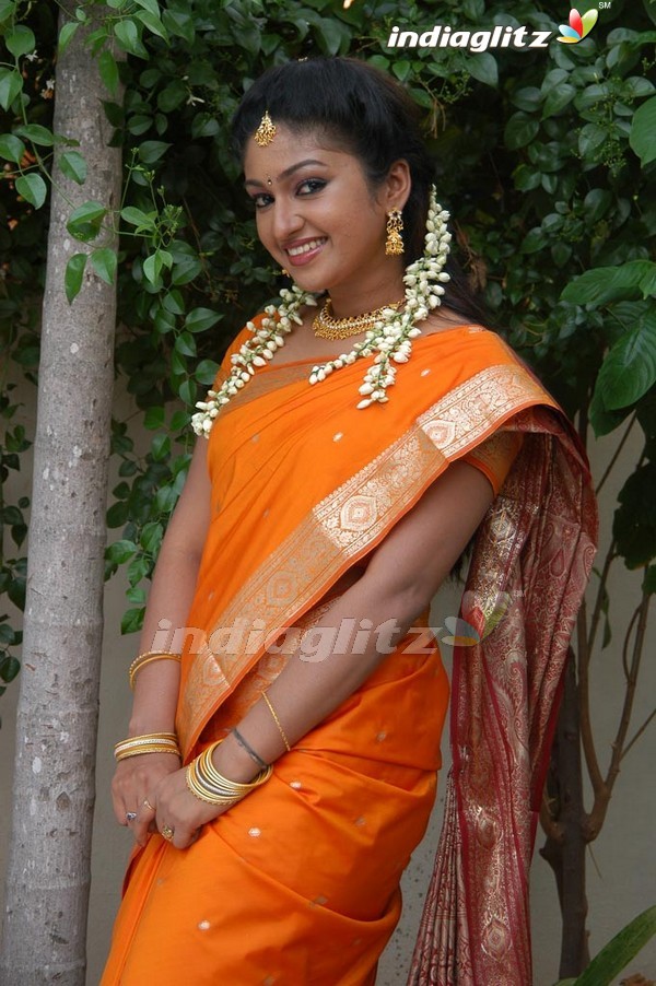 Unseen Tamil Actress Images Pics Hot: Kaavalan actress Mithra kurian ...