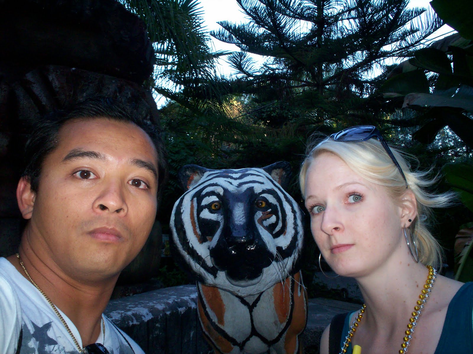 The Asher: Ooo-ooo, Eee-eee, Ahh-ahh!