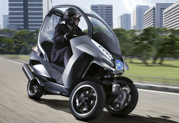 quiero una moto: scooter de 4 ruedas!!!